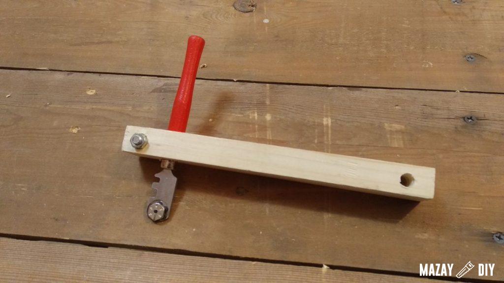 How to make a glass bottle cutter — DIY bottle cutter tool