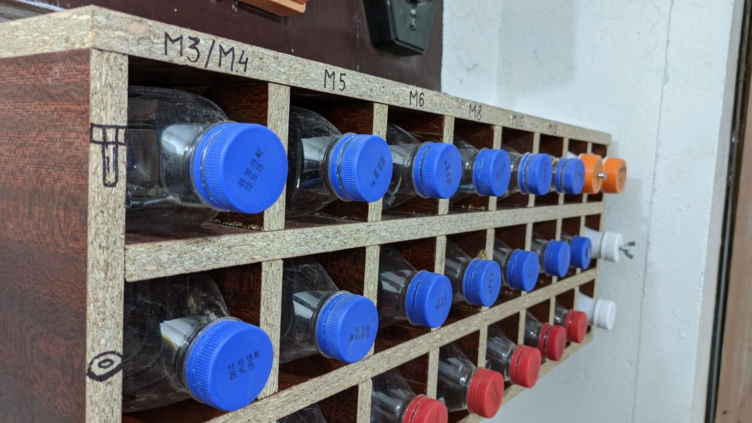 Homemade screw organizer — Free Plans and 3D model