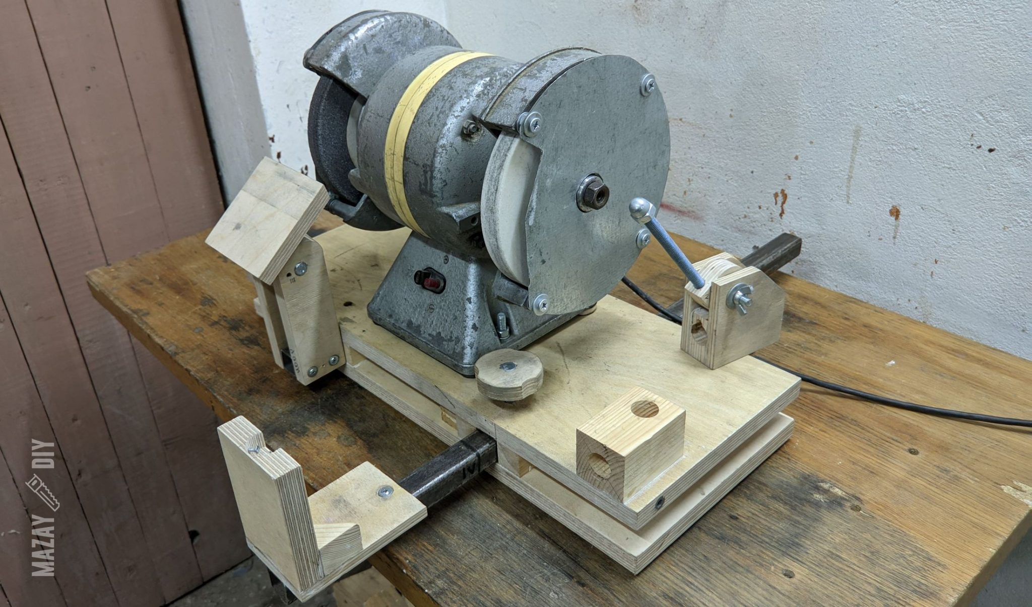 DIY Sharpening System For Lathe Turning Tools - Plans and 3D model